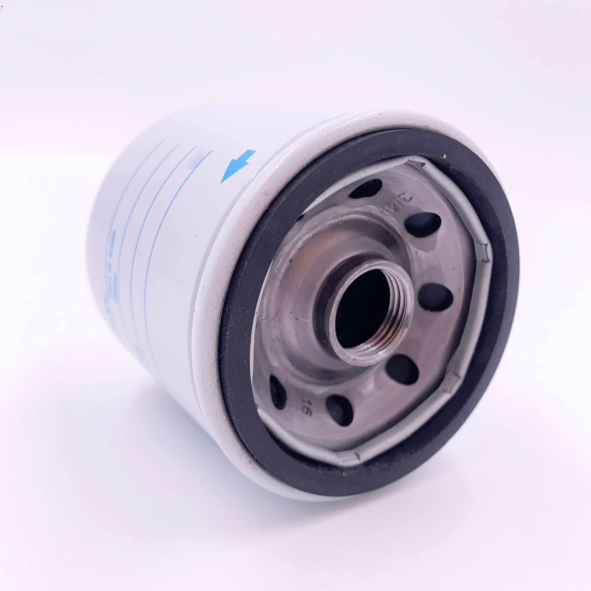 Replace DONALDSON Engine Oil Filter Element P550335 - Buy Oil Filter ...